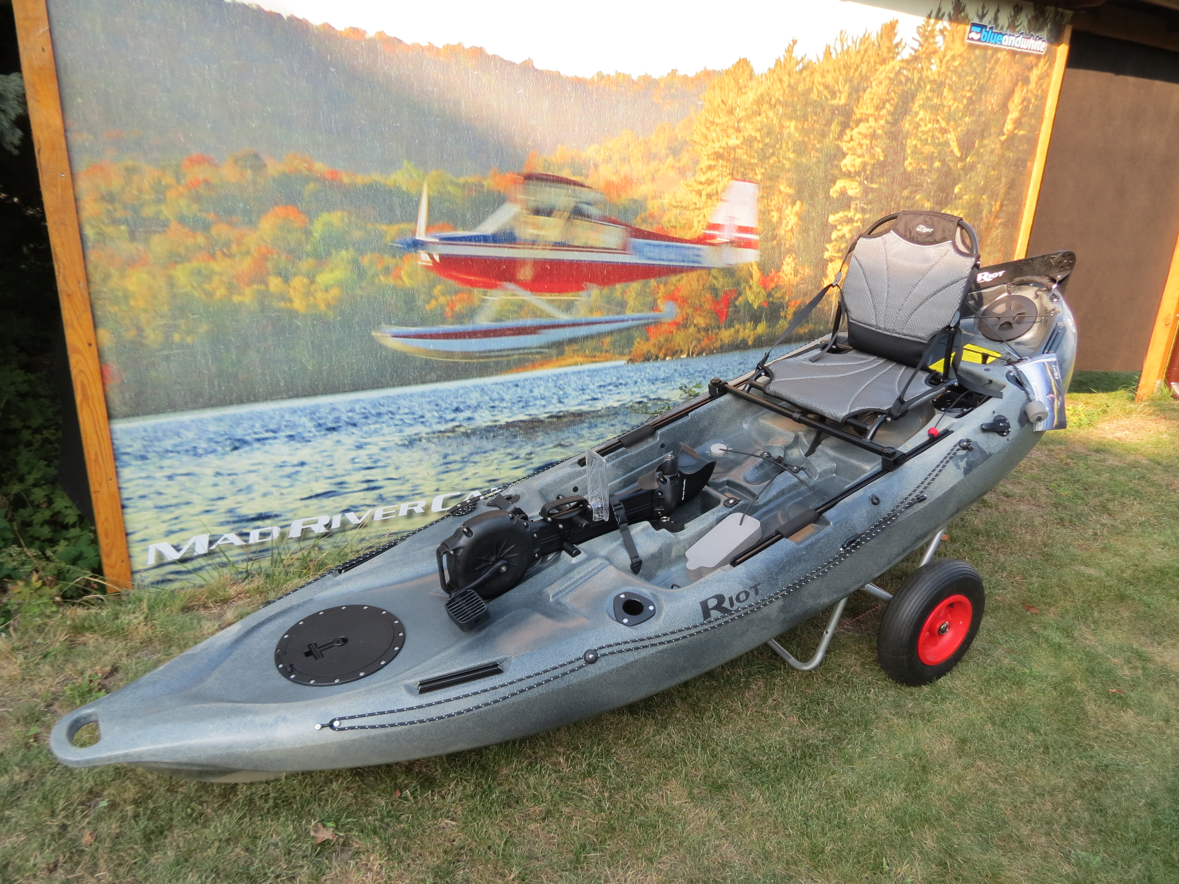 Mako 10 Impulse Drive, Peddalantrieb – Riot Kayaks | Paddel Store