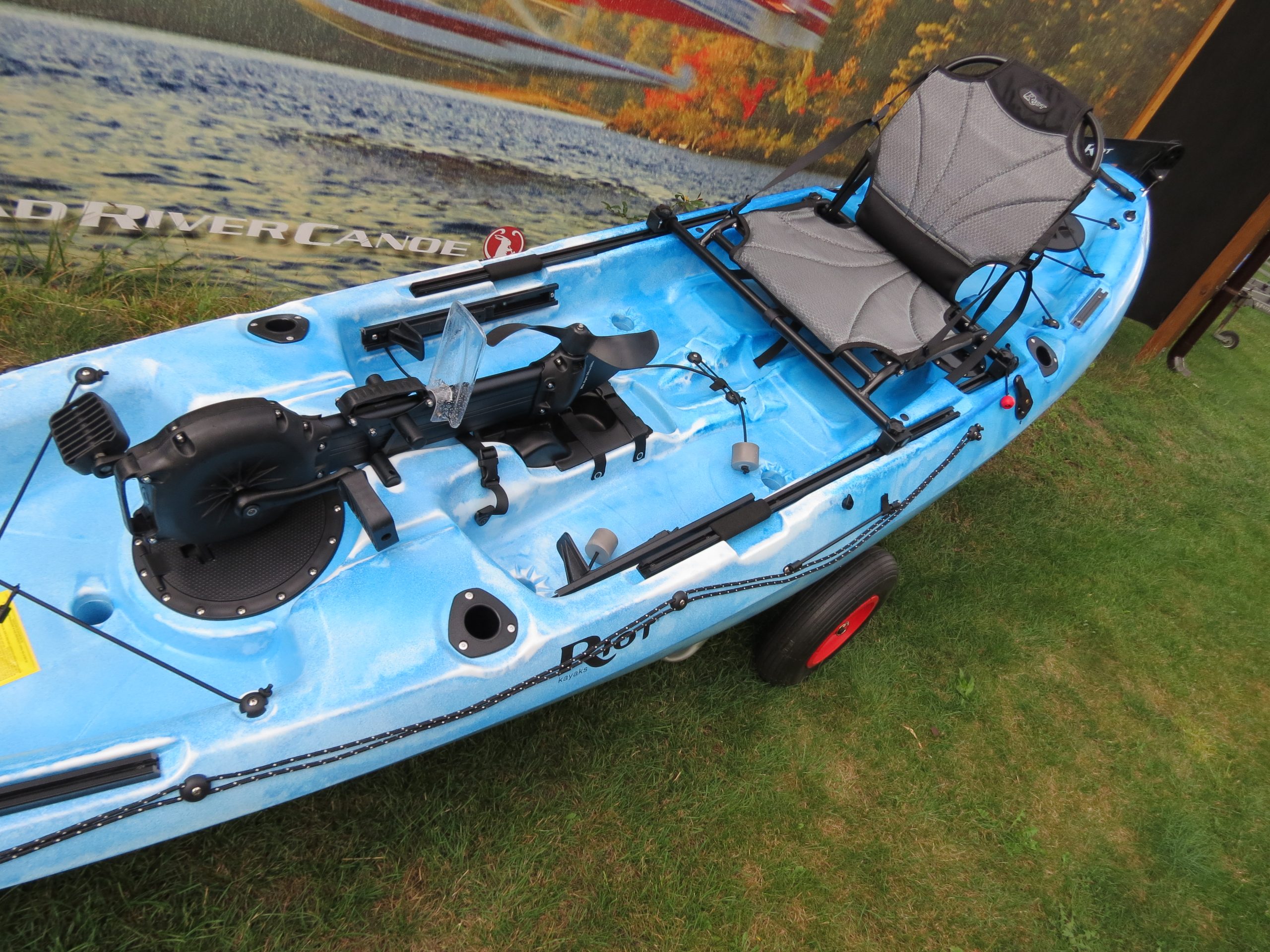 Mako 12 Impulse Drive, Propellerantrieb – Riot Kayaks | Paddel Store