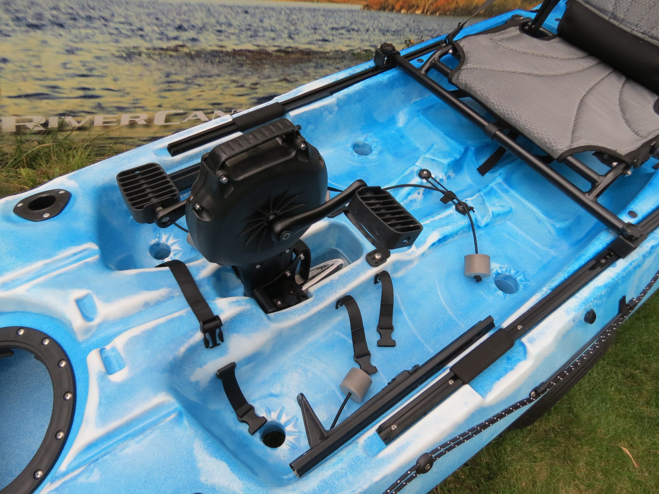 Mako 12 Impulse Drive, Propellerantrieb – Riot Kayaks | Paddel Store