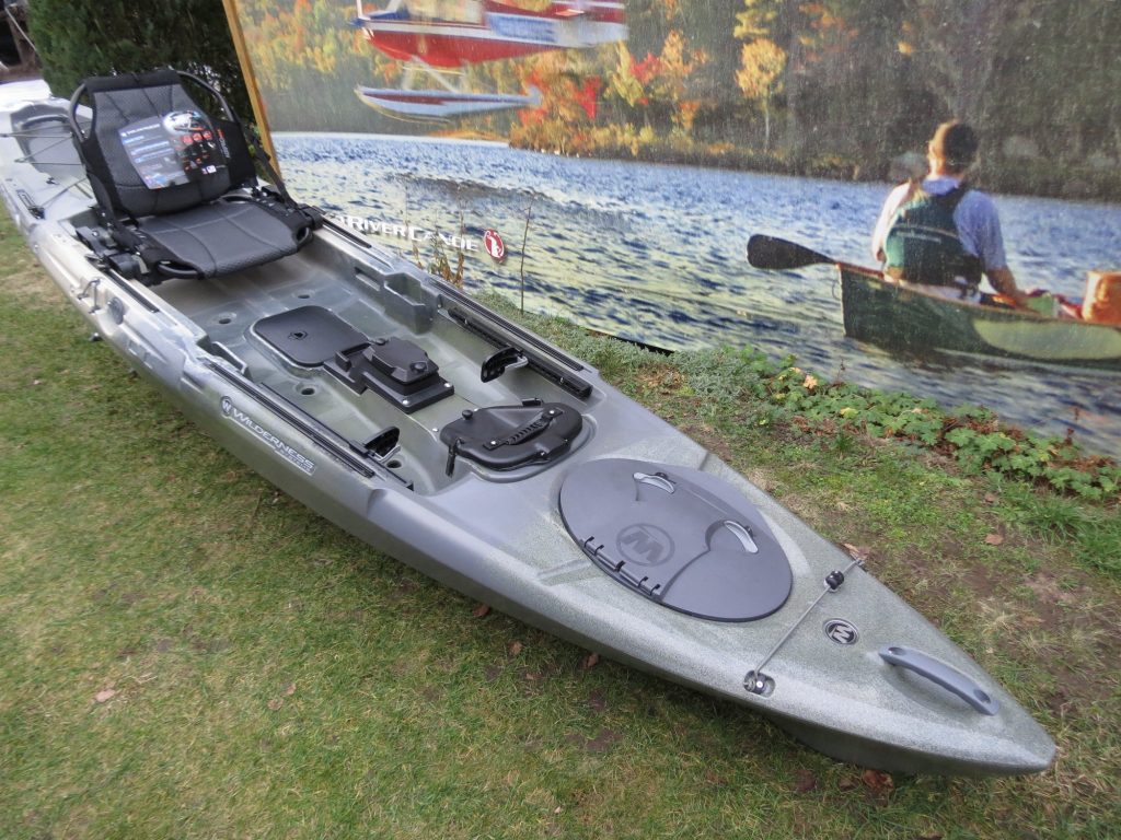 Radar 135 mit oder ohne HELIX Antrieb – Wilderness Systems | Paddel Store